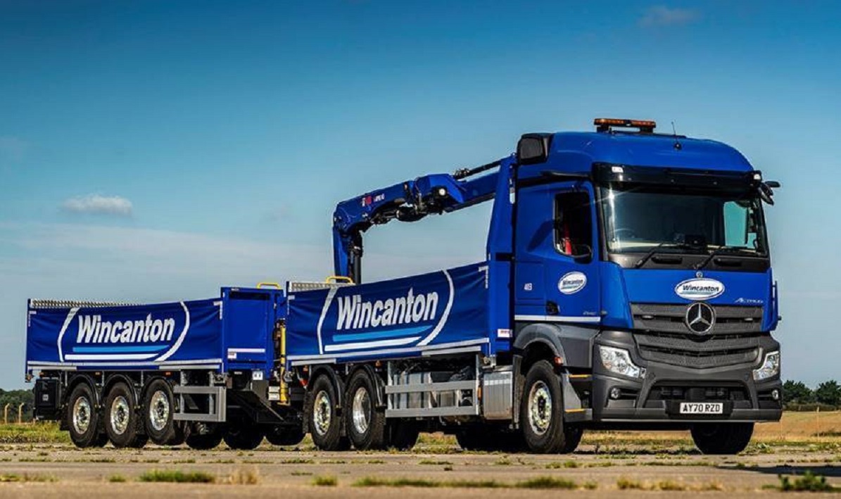 Wincanton takes on 14 new Mercedes-Benz Actros drawbar units | The ...